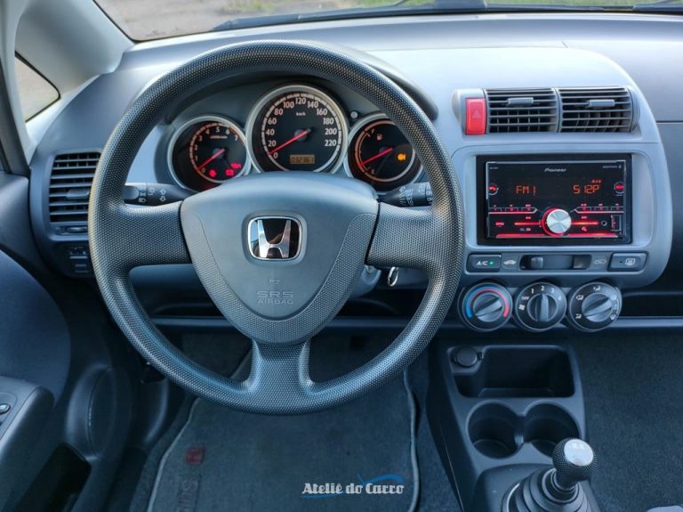 Ateliê do Carro | Honda Fit LX 2006 completo e com apenas 32.000 km. Real estado de zero!