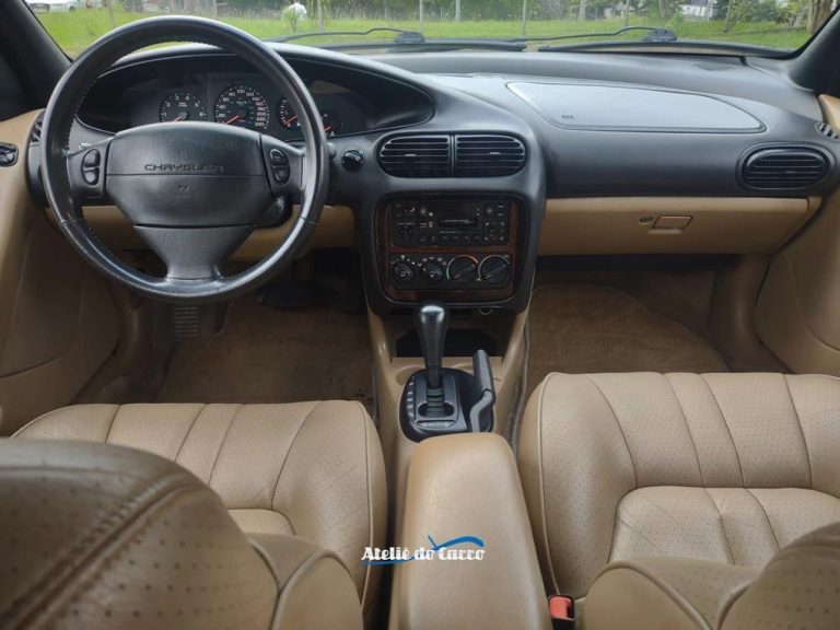 Ateliê do Carro | Chrysler Stratus LX V6 2.5 1997, original e em rara ...