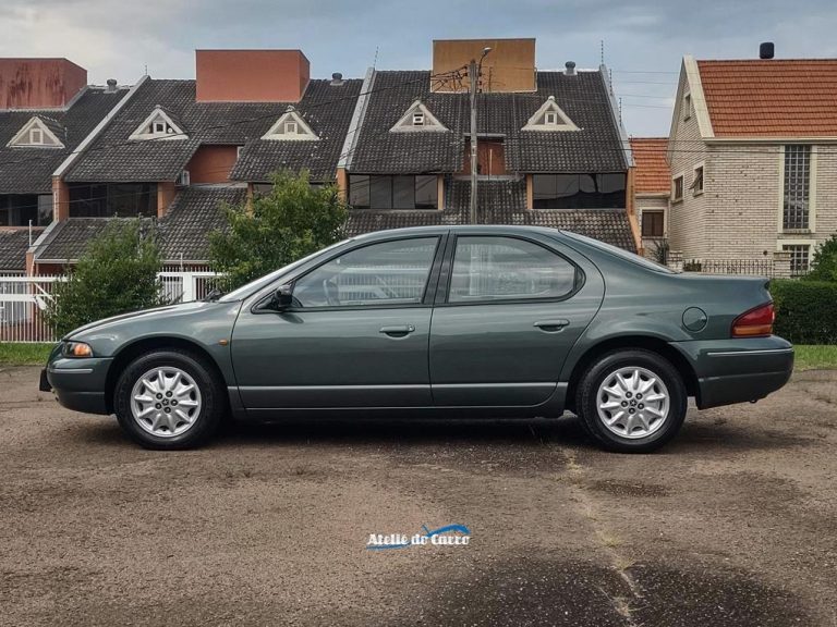 Ateliê do Carro | Chrysler Stratus LX V6 2.5 1997, original e em rara ...