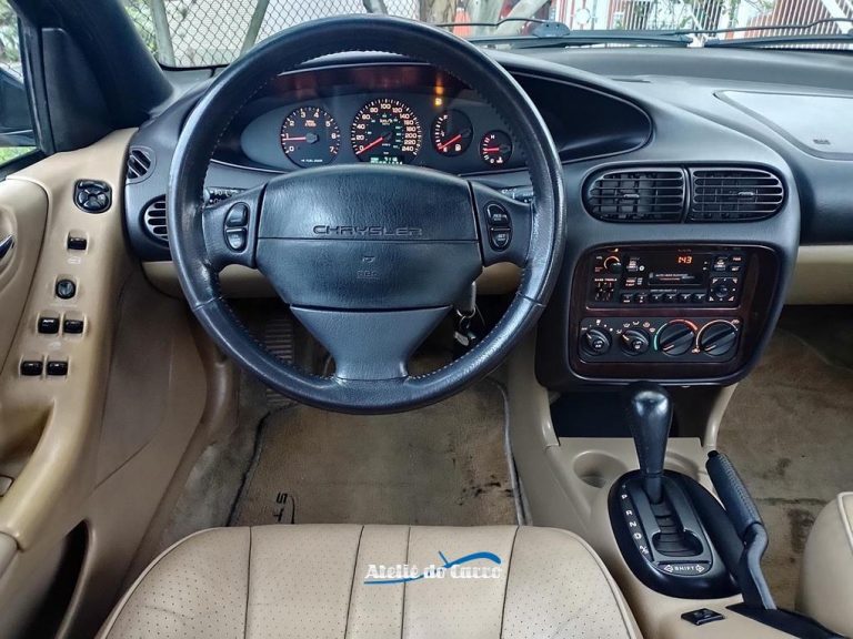Ateliê do Carro | Chrysler Stratus LX V6 2.5 1997, original e em rara ...