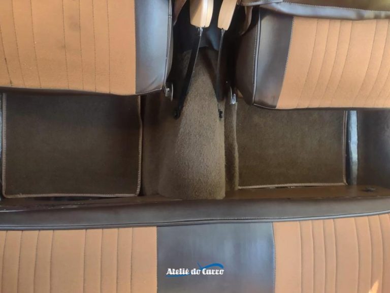 Ateliê do Carro | Fusca 1300L 1979 Bege Jamaica com interior ...