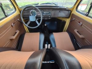 Ateliê do Carro | Fusca 1300L 1979 Bege Jamaica com interior ...